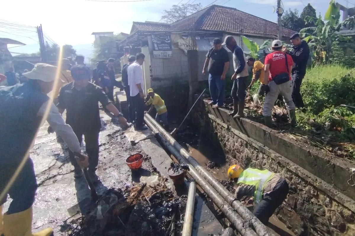 Pemkab Garut Tanggap Darurat di 3 Kecamatan Terdampak Bencana Banjir Longsor – delik.tv