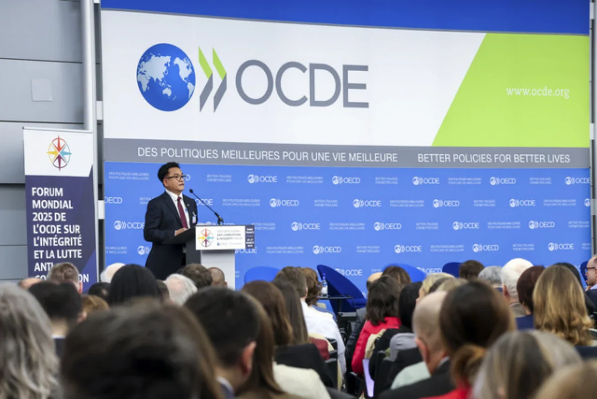 Yusril di Forum Global Anti-Korupsi OECD: Indonesia Serius Perangi Korupsi Sesuai Standar ...